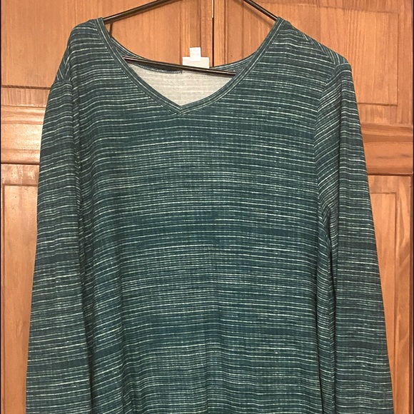 LuLaRoe | Tops | Xl Lularoe Emily | Poshmark